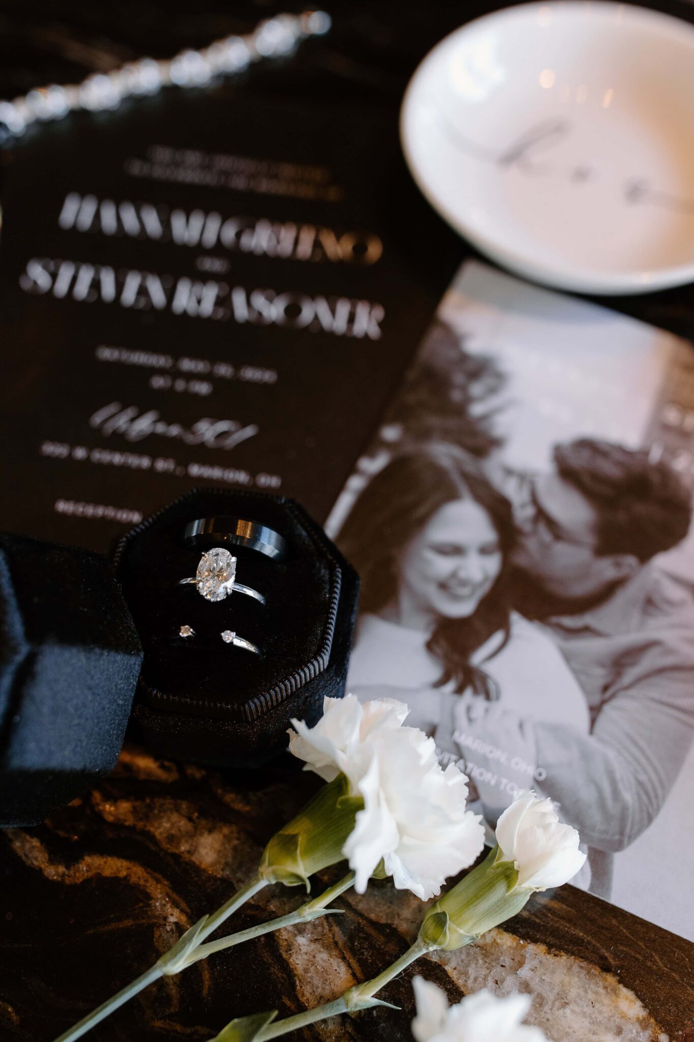 Urban 501 Wedding | Hannah and Steven - lauraskebbaphotography.com